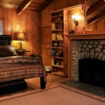 » Silver Pines Village